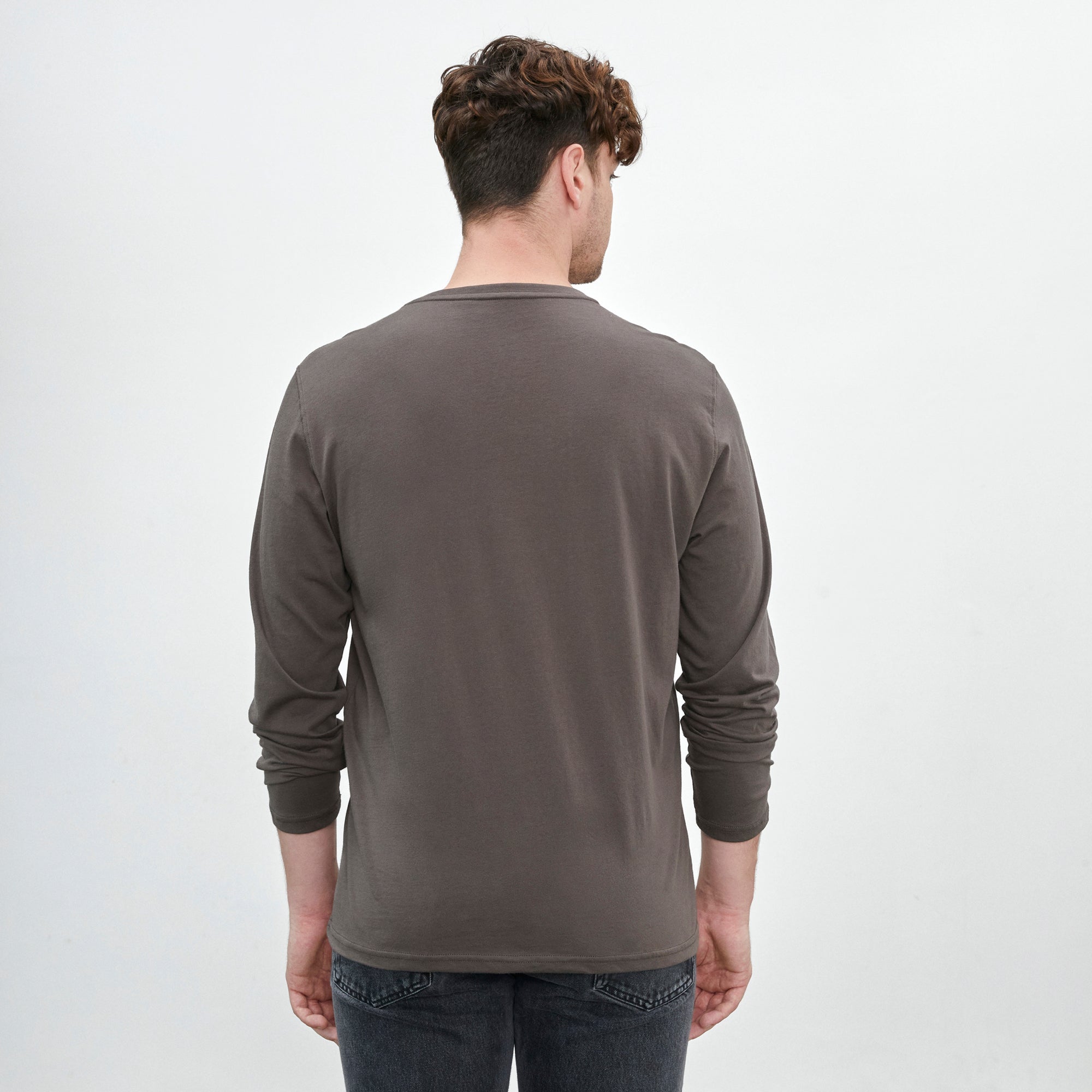 Polo Manga Larga Marrón | Dropthelabel.pe